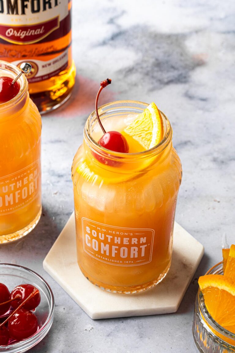 Southern Comfort Cocktail - Another Cocktail Blog